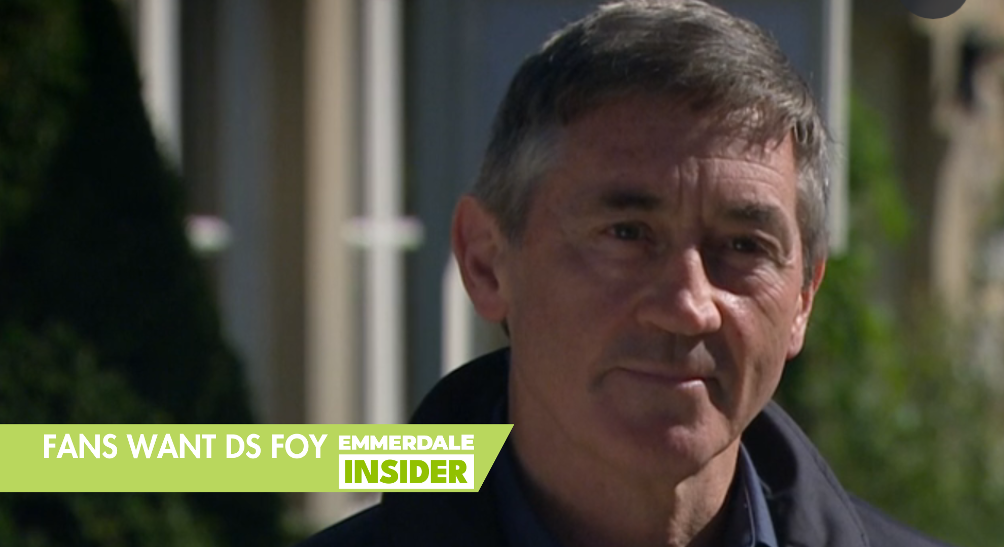 Detective Foy in Emmerdale is a hit with fans as they demand he become ...