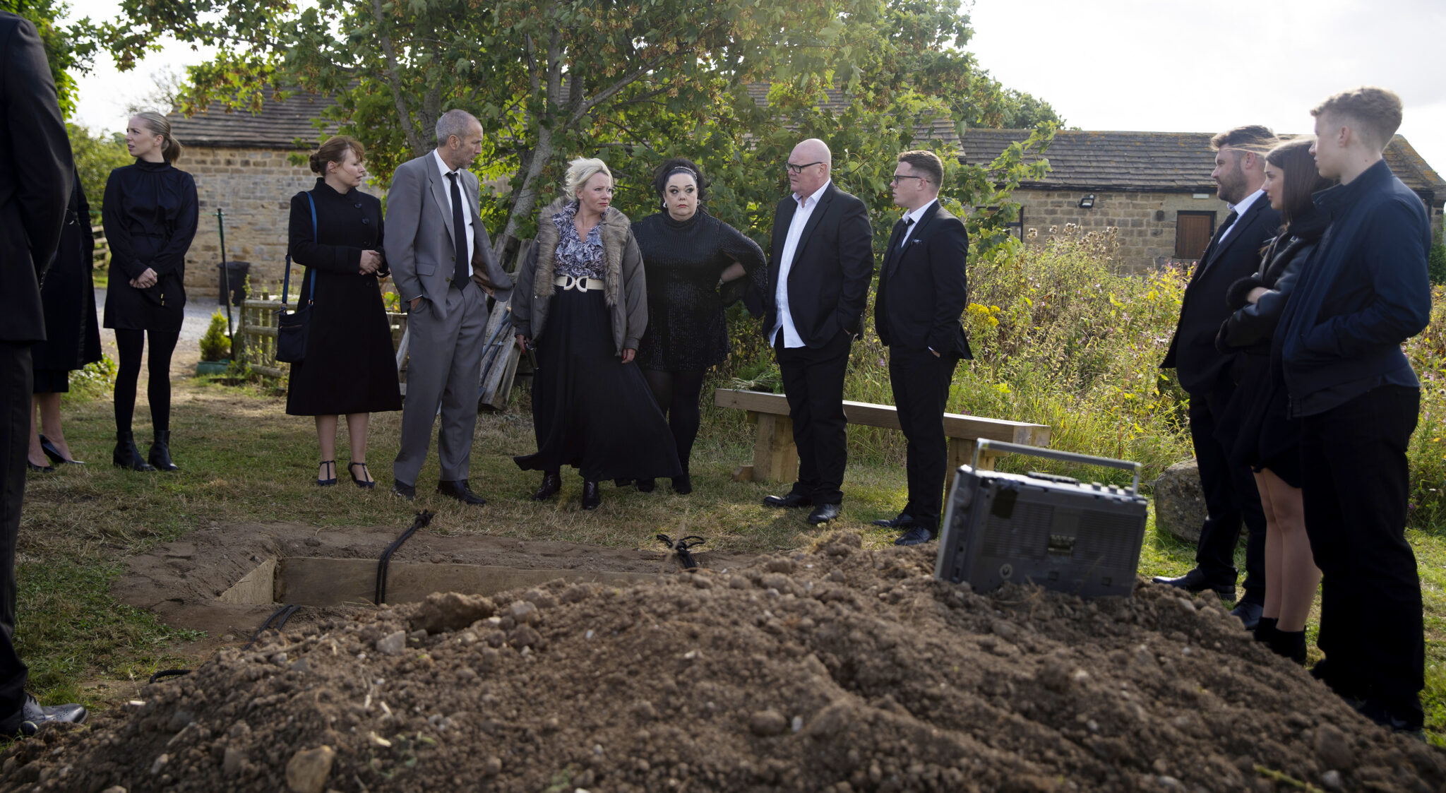 Controversial new Tina Dingle in Emmerdale has fans fuming over ...