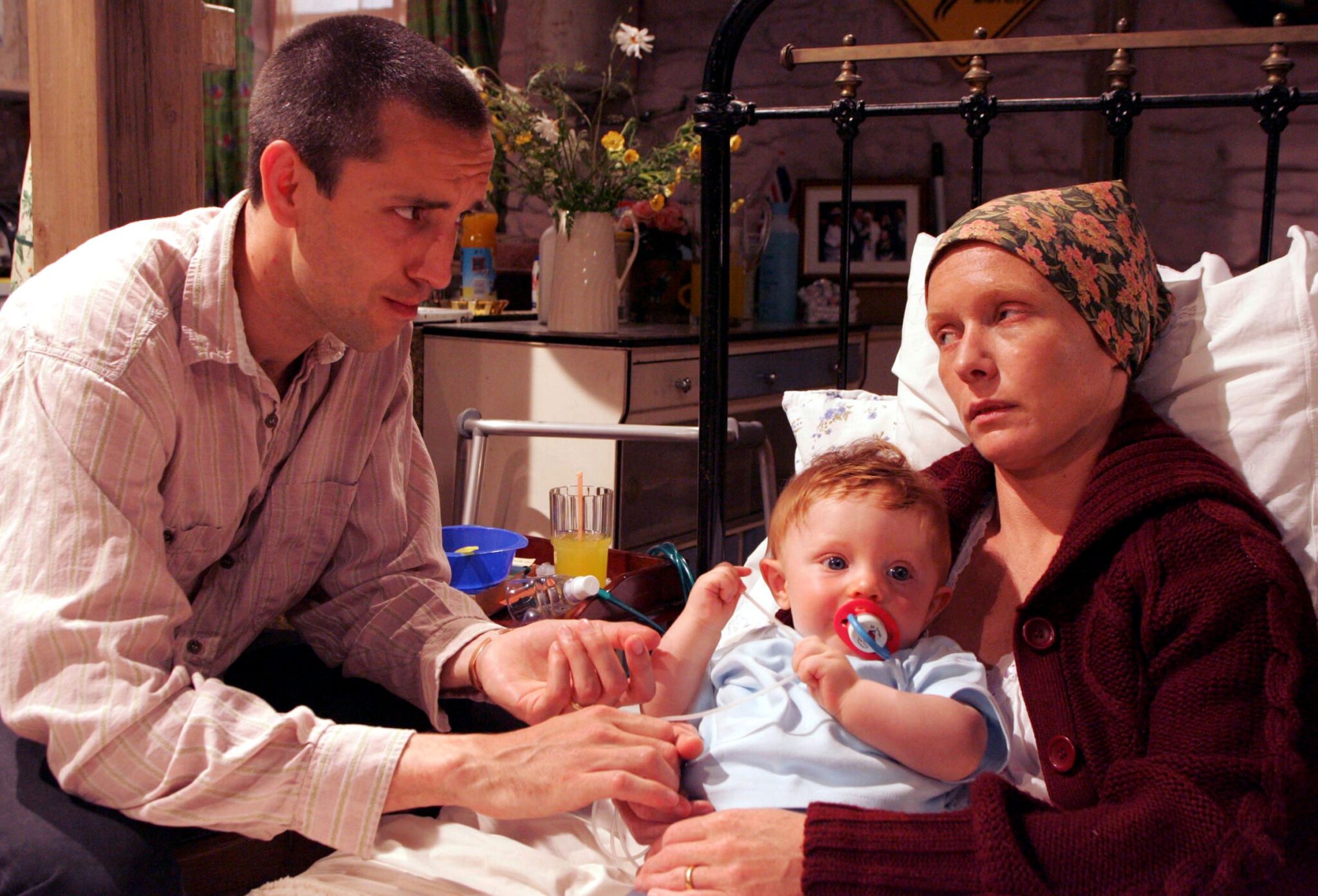 Classic Emmerdale to air one of soap's saddest ever deaths today as ...