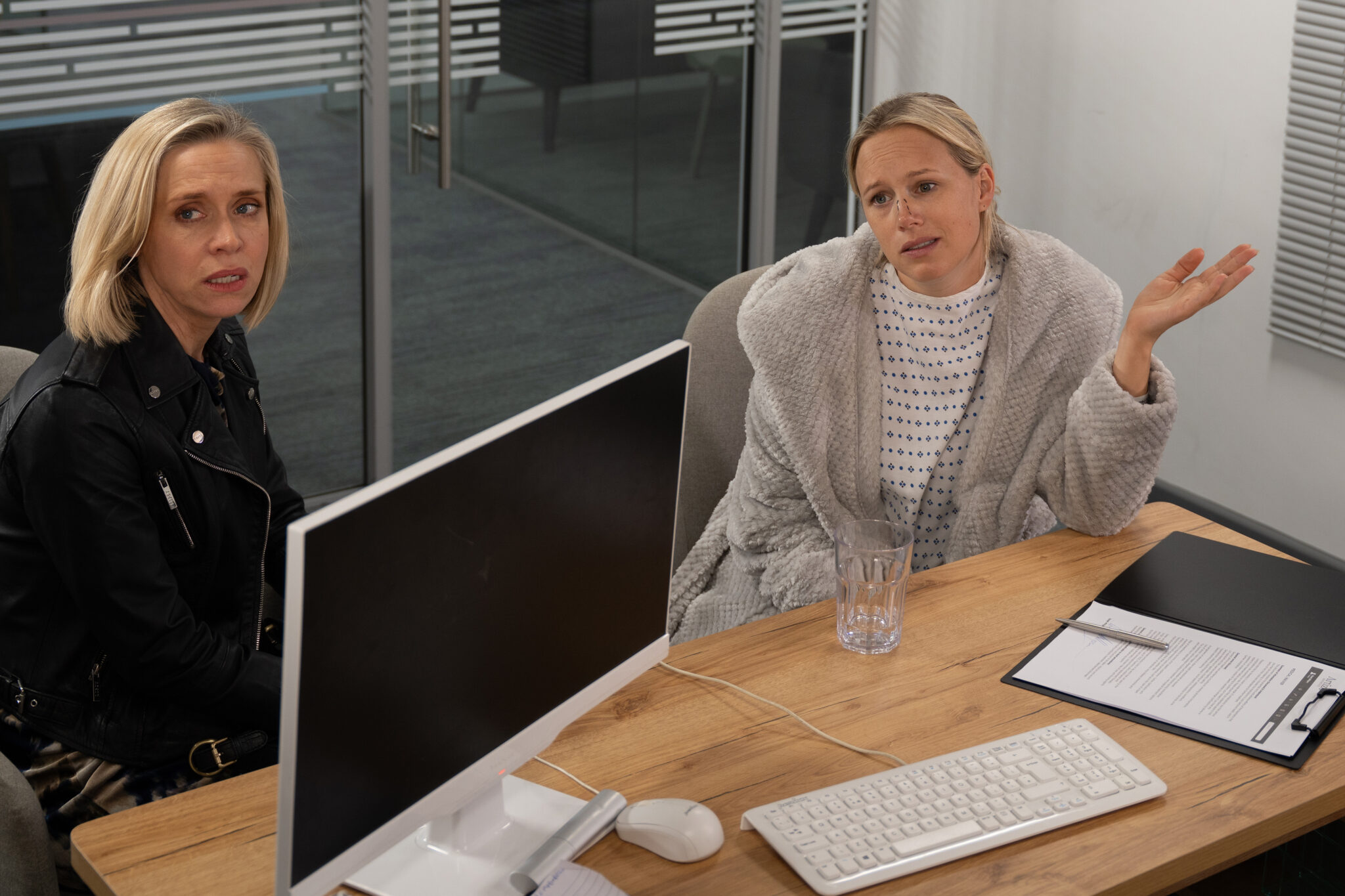 Fears Georgia Jay is leaving Emmerdale as fans think plastic surgery ...